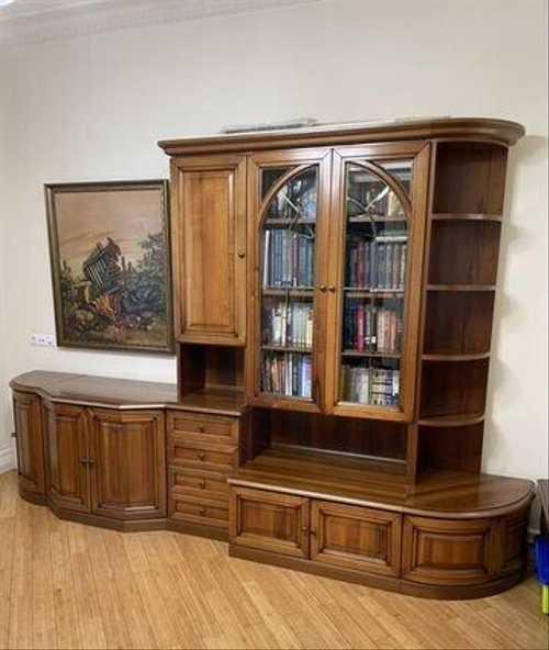 Мебель для кабинета, книжный шкаф