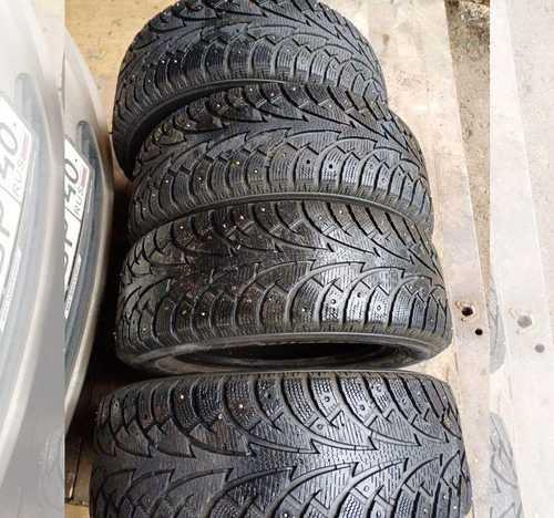 Hankook Winter I'Pike 205/60 R15 99