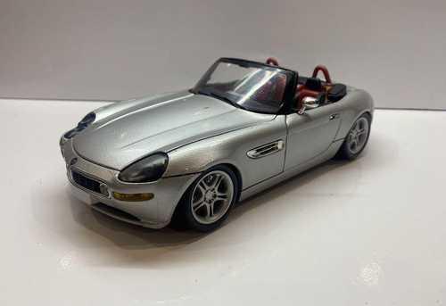 Модель 1:18 BMW Z8 Bburago