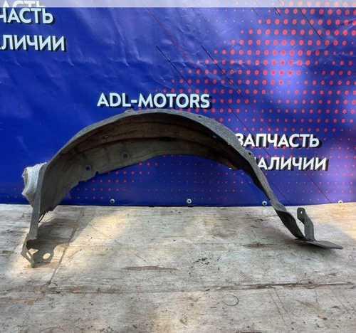 Подкрылок задний левый Lexus Lx 570 2007-2012