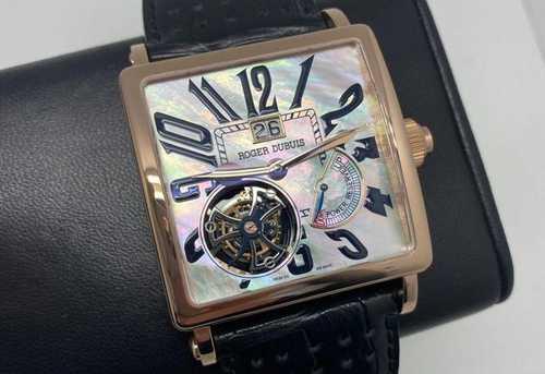 Часы Roger Dubuis Golden Square