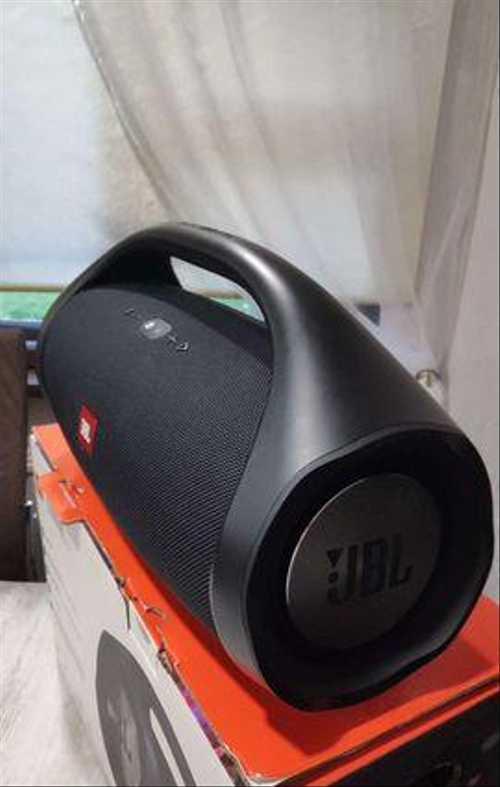 Колонка JBL boombox