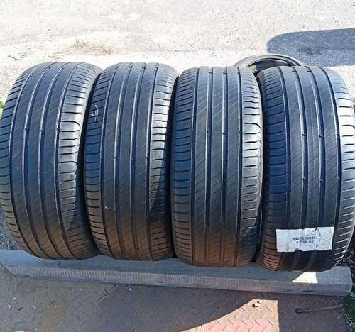 Michelin Primacy 4 235/45 R17
