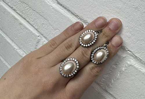 Серебряные серьги и кольцо фианиты и перламутр