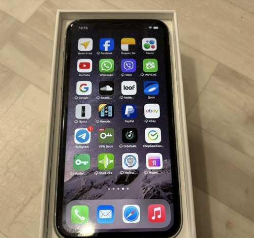 iPhone Xr, 64 ГБ