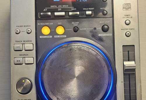 CD проигрыватель Pioneer DJ CDJ-200