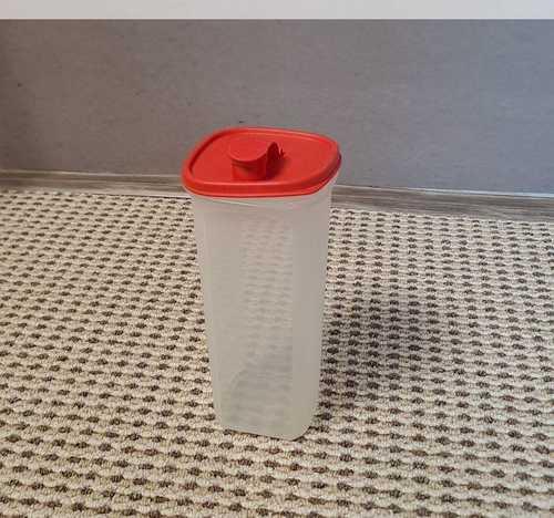 Банка tupperware