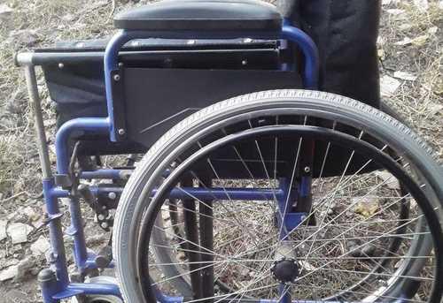 Инвалидная коляска(новая)складная