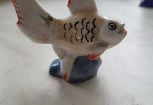 Фарфоровая статуэтка "Золотая рыбка"