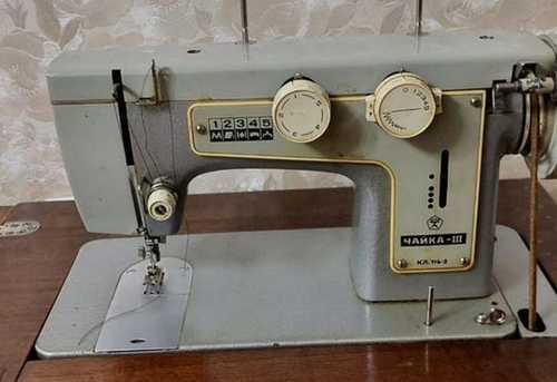 Швейная машина Чайка 111
