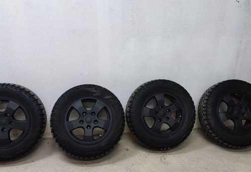 Nokian Tyres Outpost AT 215/65 R16