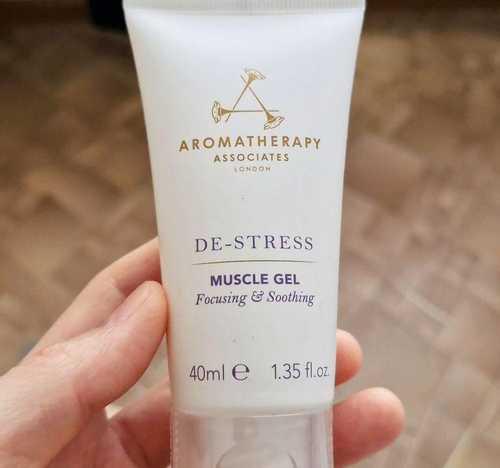 Aromatherapy associates De-stress muscle gel