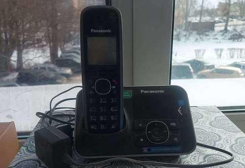 Телефон с определителем номера Panasonic