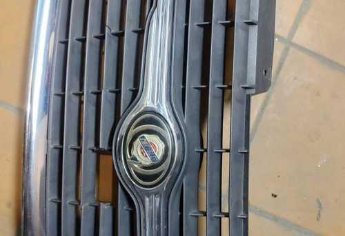 Решетка радиатора Chrysler Voyager, 2003