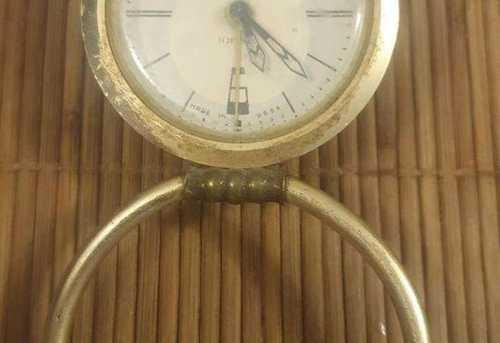 Часы с будильником slava