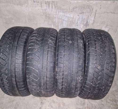 Continental WorldContact 4x4 235/60 R18 107
