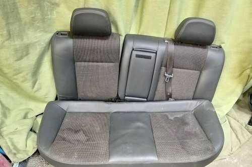 Сиденье заднее Opel Astra 2012 L69 z18xer 5043