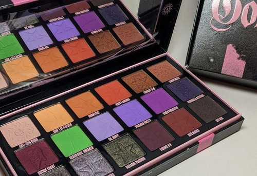 В пути Jeffree Star Gothic Beach Palette