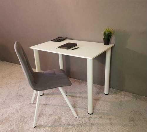 Письменный стол 90*60 см. с белыми ножками