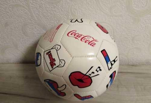 Футбольный мяч Coca-Cola