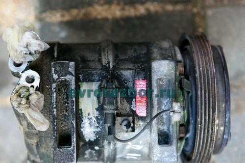 Компрессор кондиционера Nissan Elgrand E50 3.5