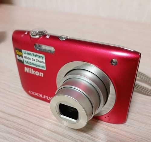 Фотоаппарат Nikon Coolpix S2600