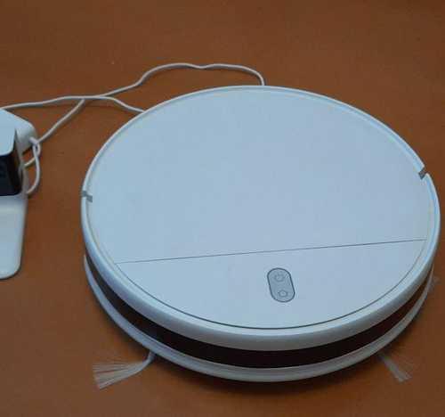 Продам робот-пылесос Mi Robot Vacuum-Mop Essential