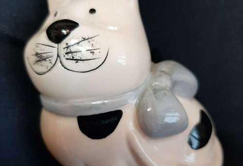 Фигурка кошки