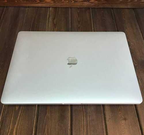 Apple macbook pro 16 2019 i7 16gb