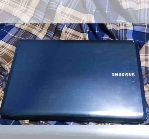 Ноутбук samsung r525