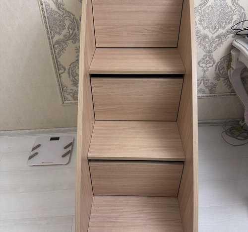 Лестница комод, вместительный