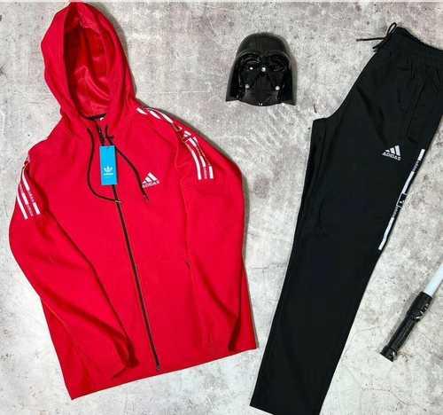 Спортивные костюмы Adidas