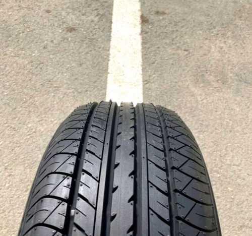 Yokohama BluEarth E70BZ 215/55 R17