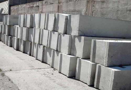 Фундаментные блоки 300 шт