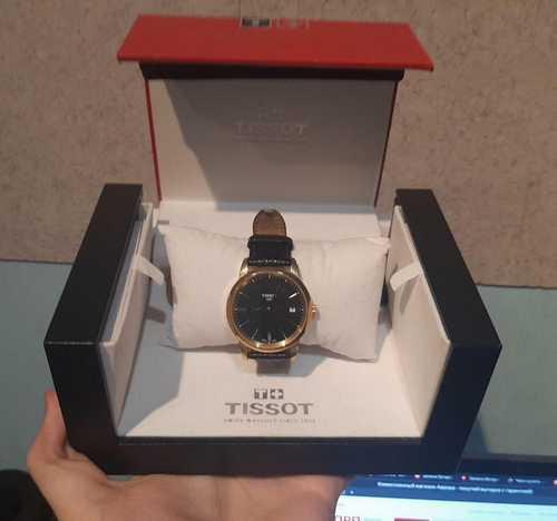 Мужские наручные часы Tissot T033410B