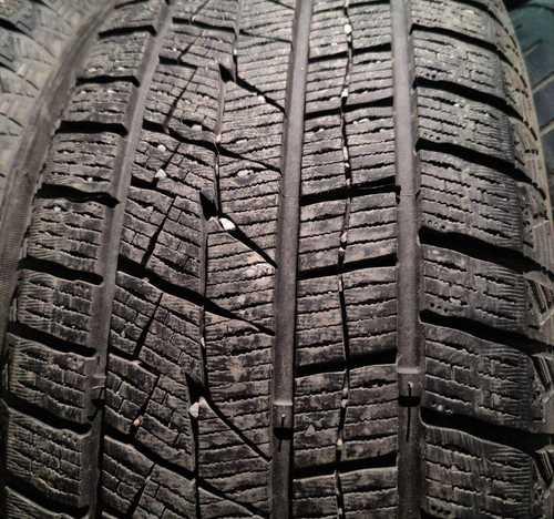 Goform W766 235/55 R19