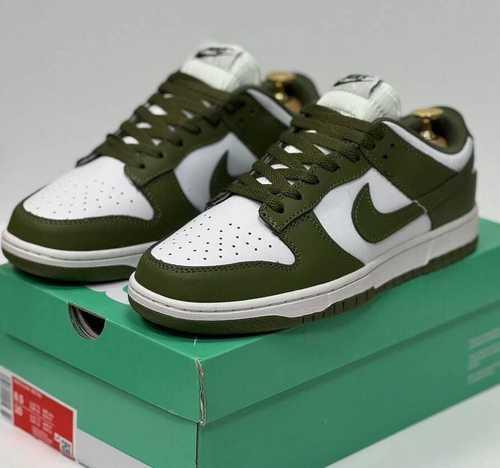 Кроссовки Nike SB Dunk Low