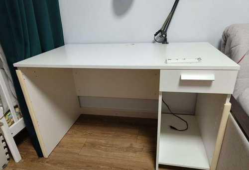 IKEA письменный стол Brimnes (белый)