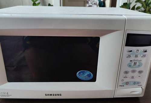 Микроволновая печь Samsung CE2638NR