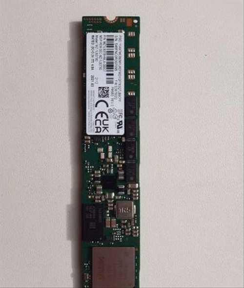 Накопитель SSD Samsung PM983 3.84