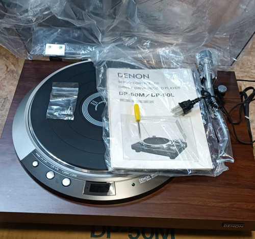 Проигрыватель винила Denon dp 50m