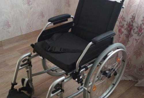 Кресло-коляска инвалидное "Норма-06"