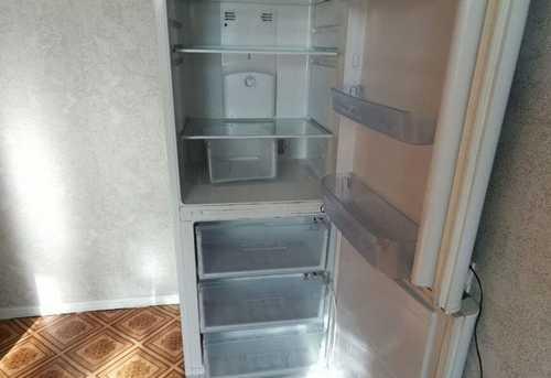 Продажа холодильника indesit бу no frost
