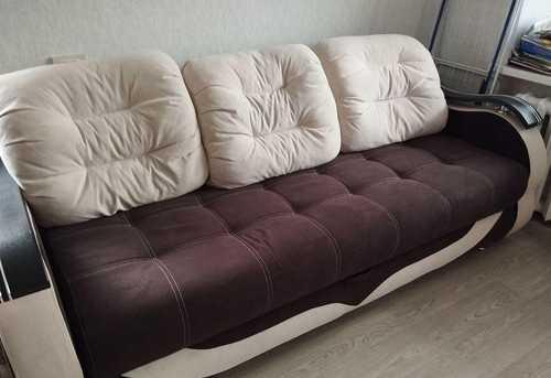 Продам двуспальный диван