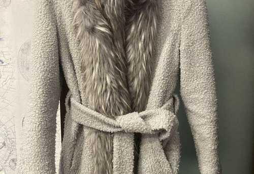 Пальто букле зимнее женское 42