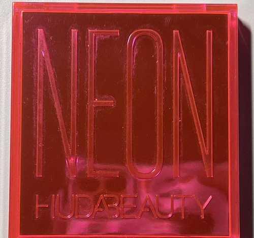 Тени Huda Beauty neon б/у (срок истёк)