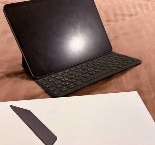 Apple SMART Keyboard Folio