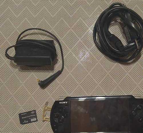 Sony PSP 3008, E1008 Прошитая С играми