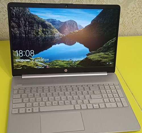15.6" HP 15s-eq1000ur, Ryzen 3, RAM 4 ГБ, 256 ГБ, Radeon R3