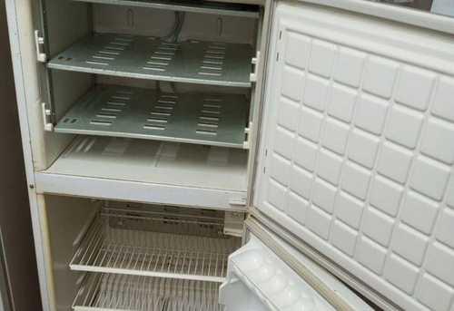 Продаю двухкамерный Холодильник Бирюса